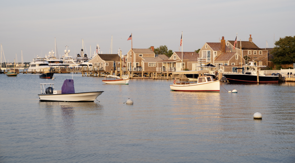 3 Reasons to Visit Nantucket in the Fall - The JQ List
